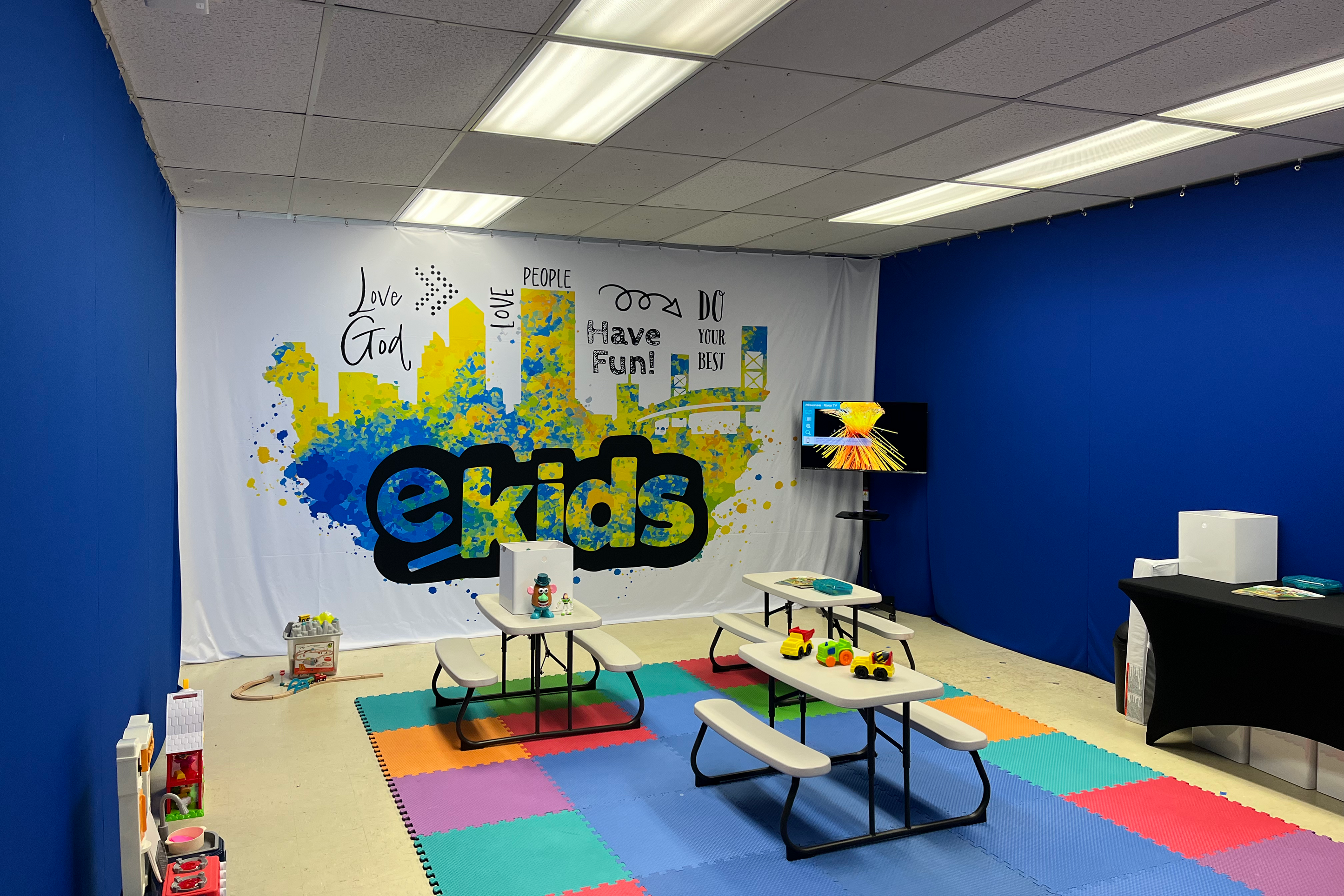 Custom Scuba Wall With Magnets for portable church | Churchfab